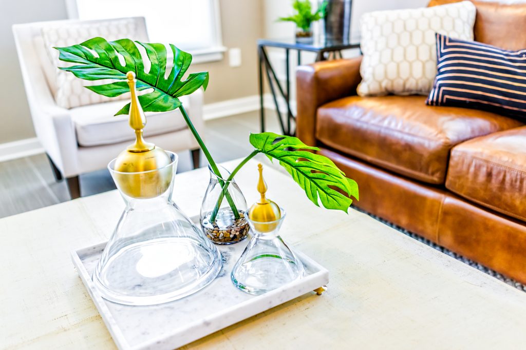 10 Tips for Staging Your Home to Sell - BankNewport
